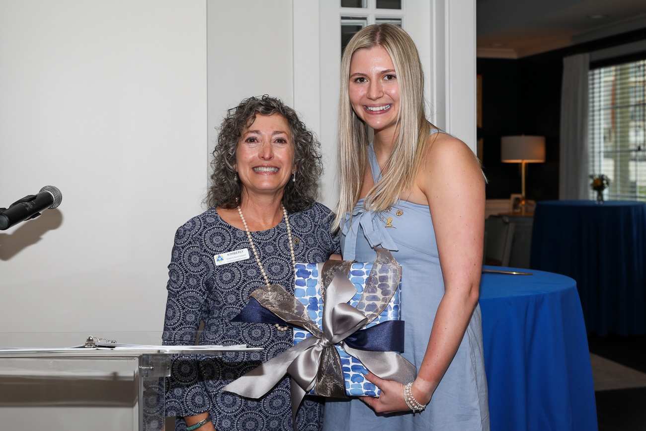 A Dedication to Remember, an Eye Toward the Future … - Tri Delta